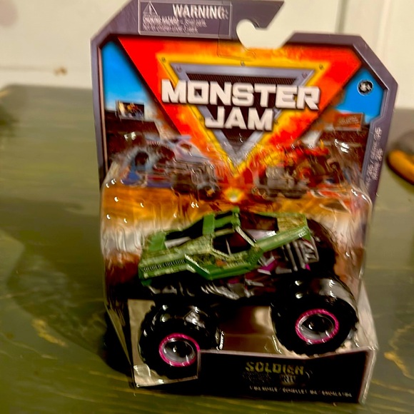 MONSTER JAM SPIN MÁSTER | Toys | Monster Jam Spin Mster Soldier Of ...